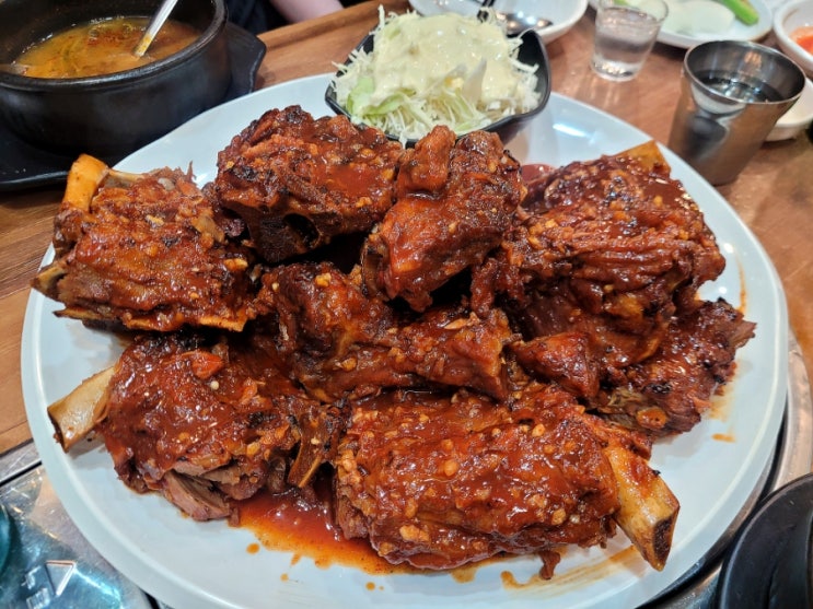 을지로 맛집 맛있게 매운 매력적인 뼈숯불구이 명동 맛집 신동궁감자탕 뼈숯불구이 명동직영점 네이버 블로그