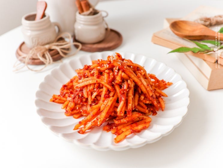 콜라비생채 무침 레시피 간단한 콜라비 손질 콜라비요리 밥반찬 추천 네이버 블로그
