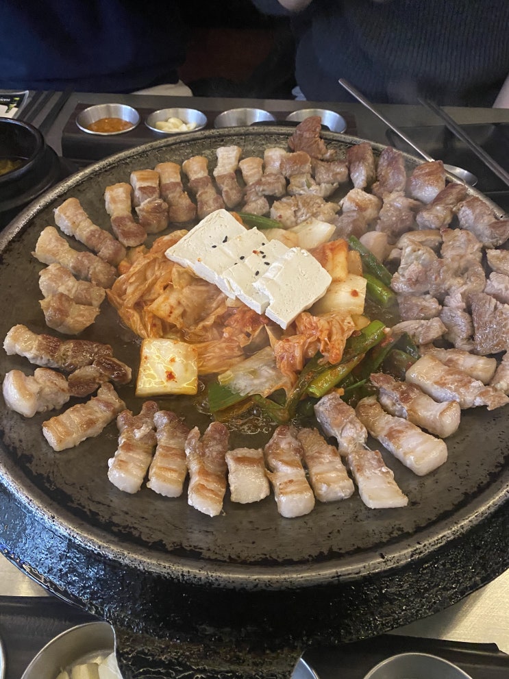 🍏문래 영등포구 창작촌 솥뚜껑 김치 삼겹살 김치 칼국수 솥돈 네이버 블로그