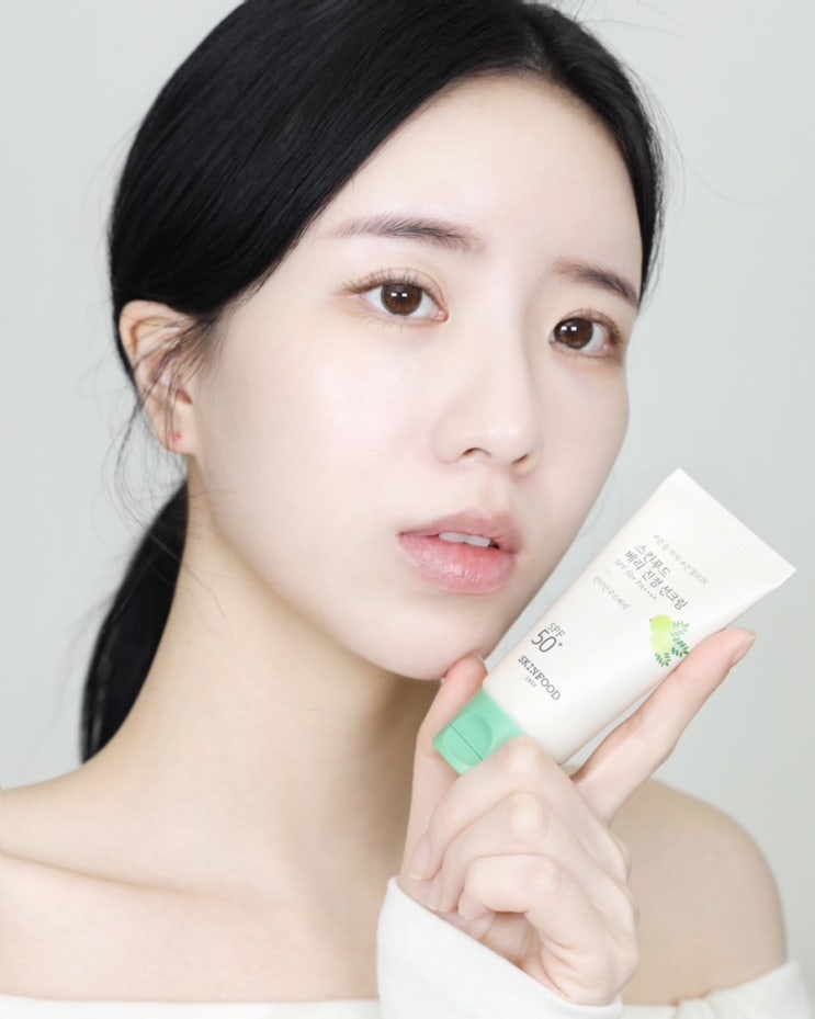 민감성 피부를 위한 스킨푸드 베리 진정 선크림 3월 올리브영에서 11기획세트 할인가로 만나보세요 네이버 블로그