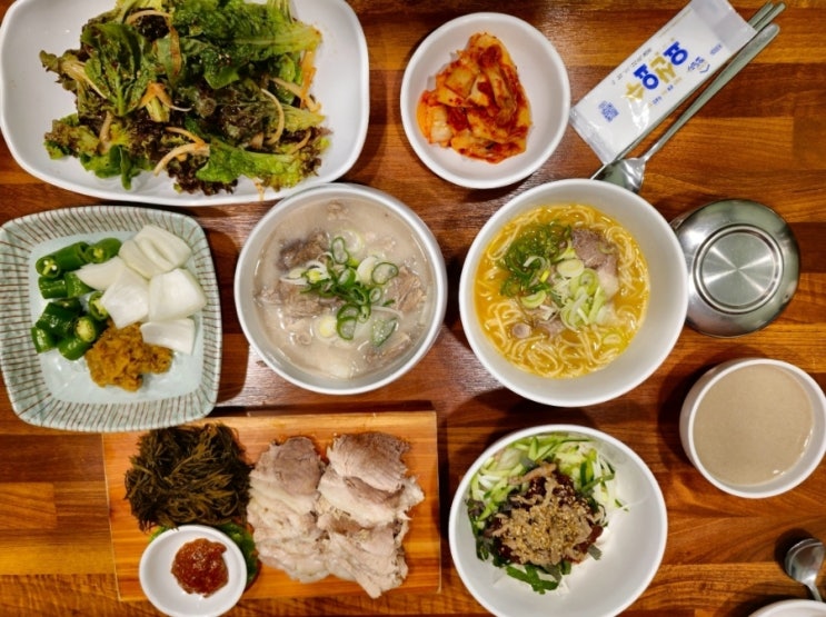 식객 허영만의 백반 기행 192회 강남구 신사동 고기 밥상 제주 음식 고기국수돔베고기집 돈불리제담 네이버 블로그