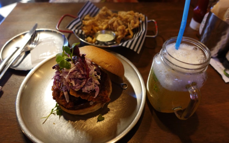 서울수제버거맛집 미스피츠 Misfits 혼맥도 좋아 네이버 블로그