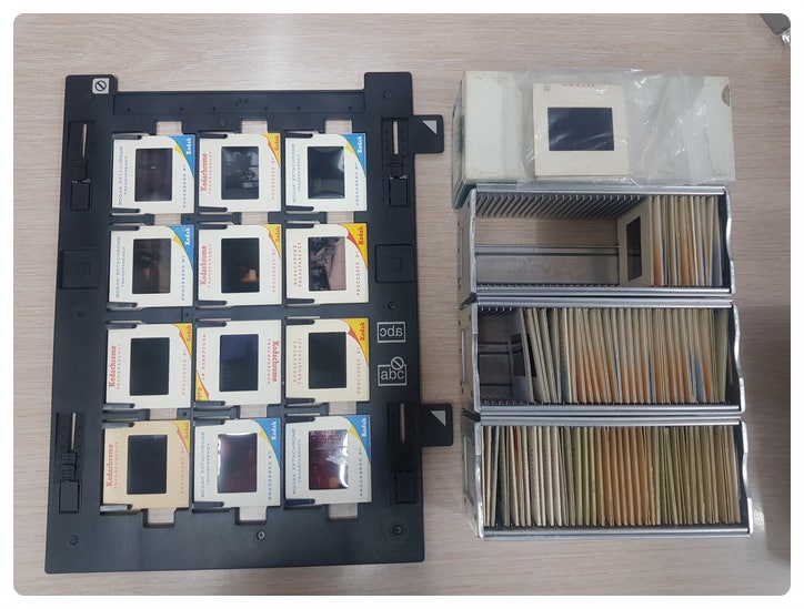 오래된 슬라이드 필름 디지털 스캔작업 35mm 필름스캔 앨범사진 디지털 파일로 변환작업 사진스캔 그림스캔 옛날사진 흑백