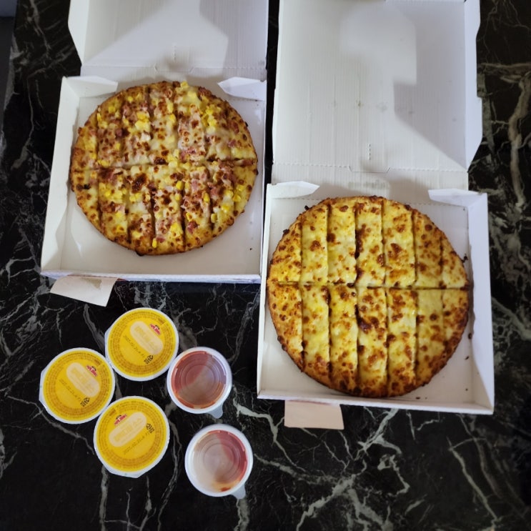 파파존스 사이드 메뉴 치즈스틱 베이컨치즈스틱 이름은 사이드지만 맛은 피자에요 네이버 블로그