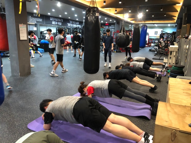 부산진구복싱 카이안주례gym 주차장 운동복 개인락커 대여 복싱장 운동을 배울때 몸만 와서 배울수 있는 복싱장 남녀