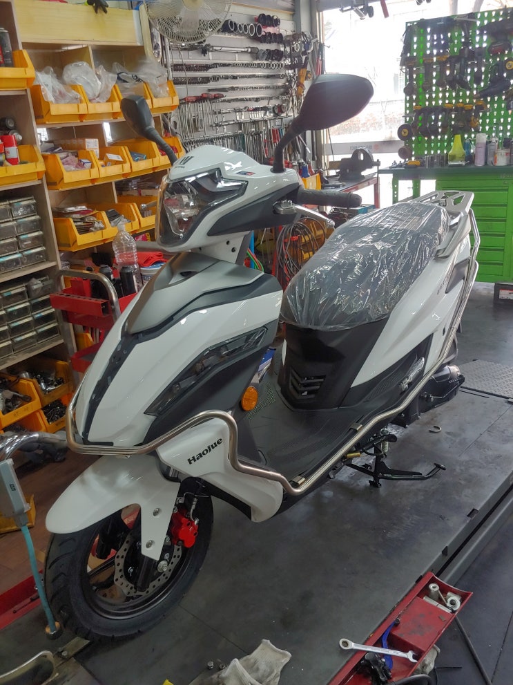 스즈키 대구 달서점 하우주 USR125 2023년식 화이트 출고 : 네이버 블로그