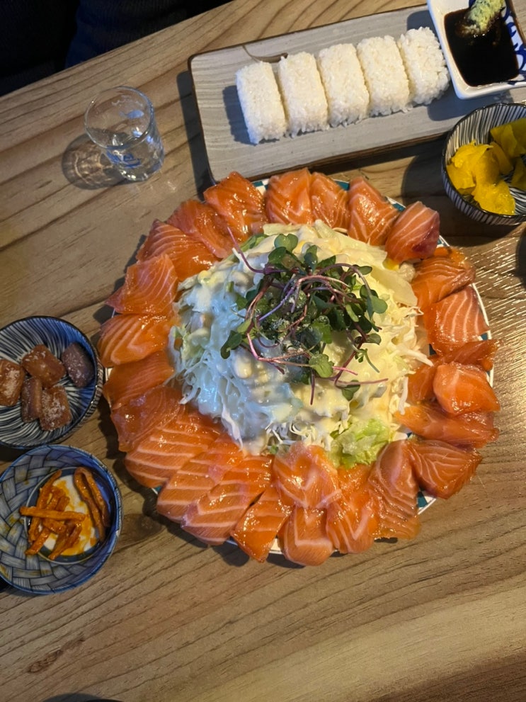 김해 어방동 맛집 연어가 맛있는 인제대 술집 중덕마을 네이버 블로그