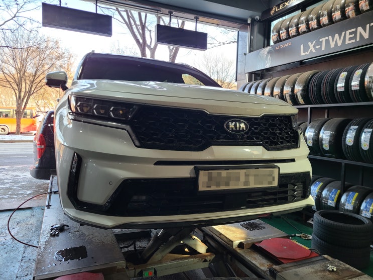 안산 시흥 타이어 전문점 기아 쏘렌토 MQ4 한국타이어 다이나프로 HPX RA43 255 45R 20 타이어 교체 및 휠얼라인먼트 조정 : 네이버 블로그