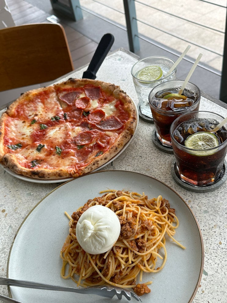 나트랑 맛집 피자포피스 (pizza 4P's) 커피까지 싸악~ : 네이버 블로그