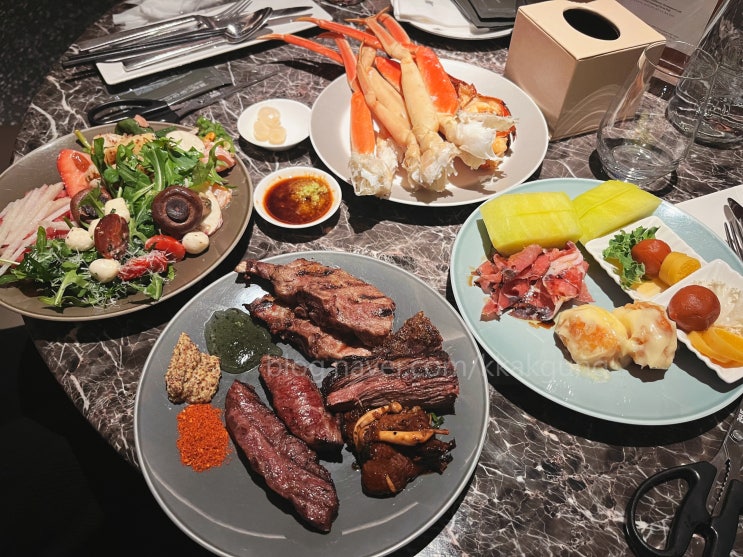 Jw 메리어트 호텔 서울 플레이버즈 저녁 디너 뷔페 후기 예약 방법과 가격 정보 대게 양고기 맛있게 먹는 팁까지