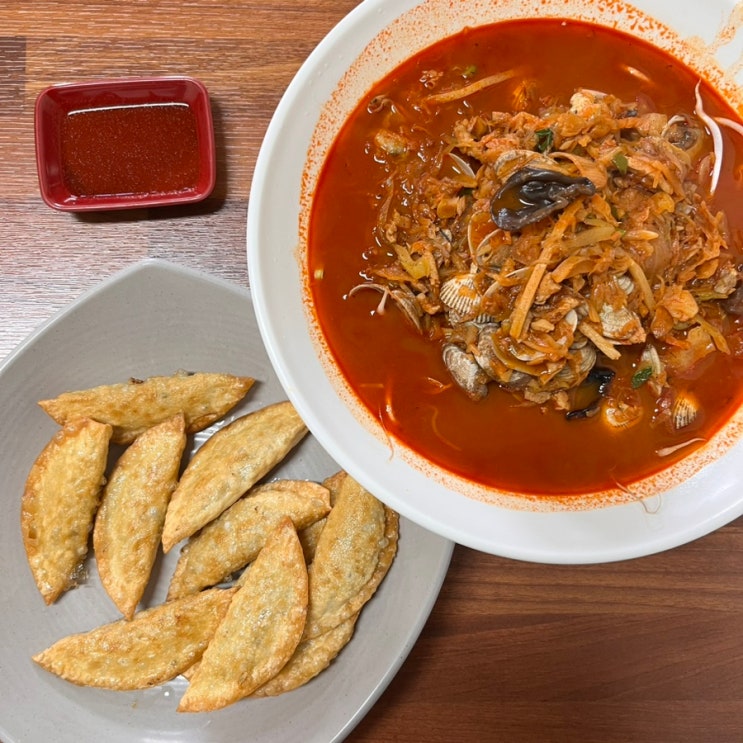 대전 산성동 맛집 칼짬뽕 얼큰한 국물과 칼국수 면이 특색있는 짬뽕 맛집 네이버 블로그