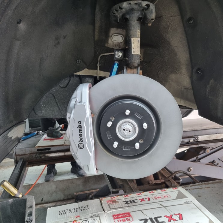 최근에 작업한 올뉴 카니발 브렘보 4p ㆍHsd 4p ㆍ스테빌 활대 강화링크 개조사진 입니다 : 네이버 블로그