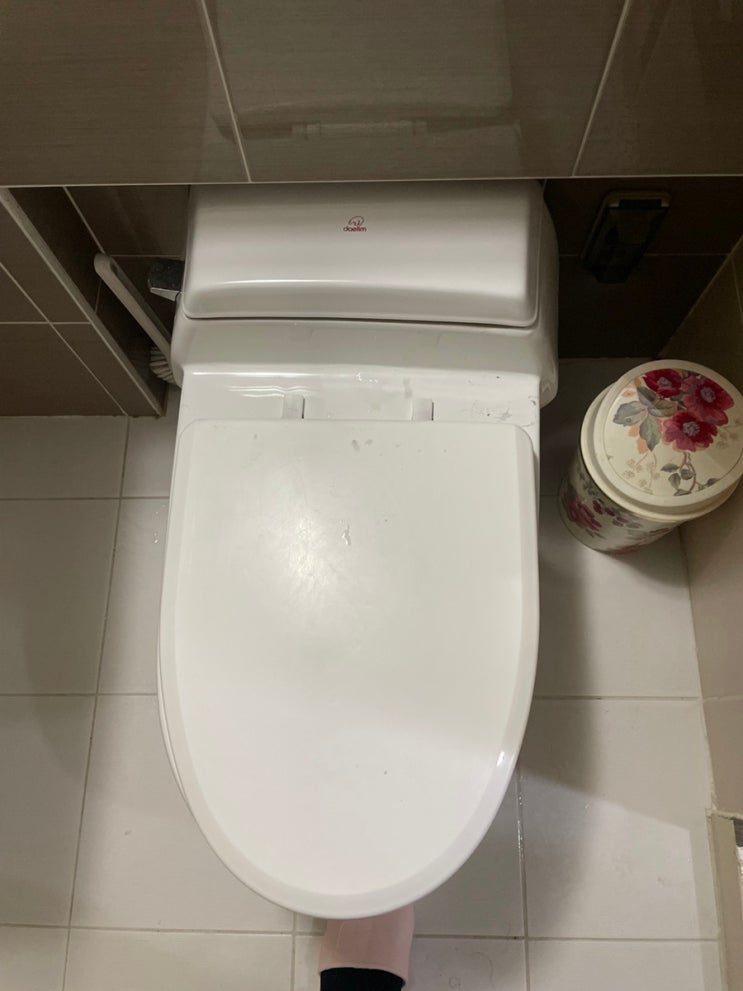 부천 변기수리 심곡동 소사동 대림바스 양변기 물탱크 부속품 고장 물통 부품 교체 설비업체물소리가 나고 누수 물샘 증상