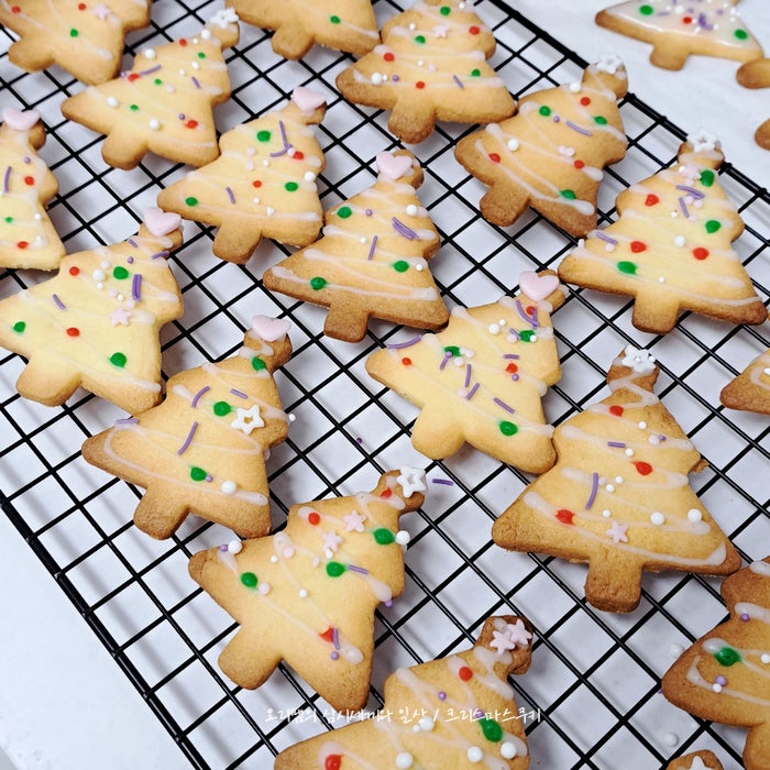 크리스마스엔 달달한 쿠키 크리스마스트리 쿠키 아이싱 쿠키 크리스마스 쿠키 파사삭 쿠키 [크리스마스 쿠키 만들기] : 네이버 블로그