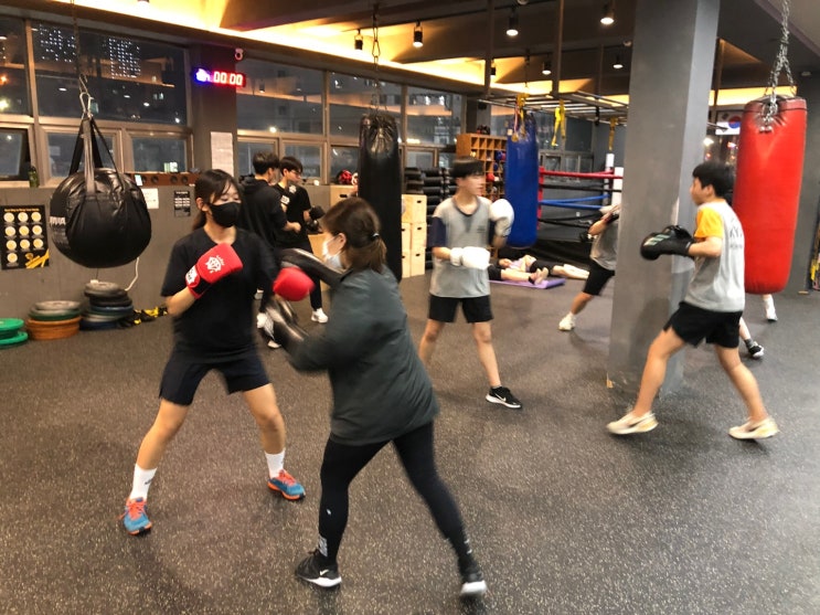 엄궁복싱 엄궁크로스핏 학장크로스핏 무슨 운동할지 고민 중이라면 카이안에서 상담받아보세요~ 확실한 다이어트
