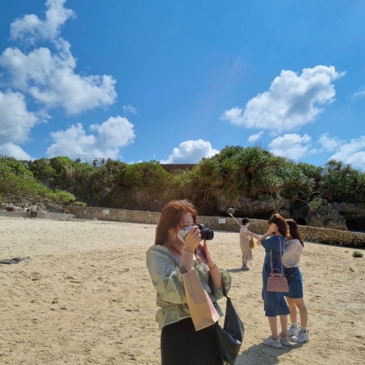 오키나와 3박 4일 뚜벅이day 2 북부 버스투어아메리칸빌리지 몬좌모 오카시고텐 추라우미 수족관 코우리대교 현민
