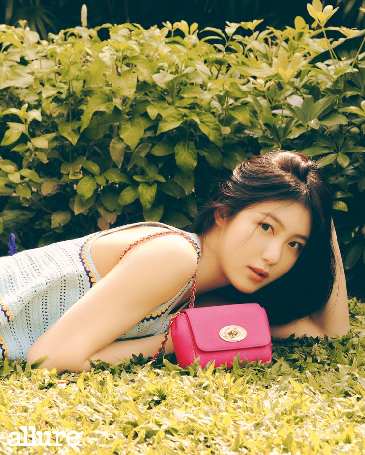 멀버리 가방 X 신예은 화보 속 명품 가방 추천 명품미니백 네이버 블로그
