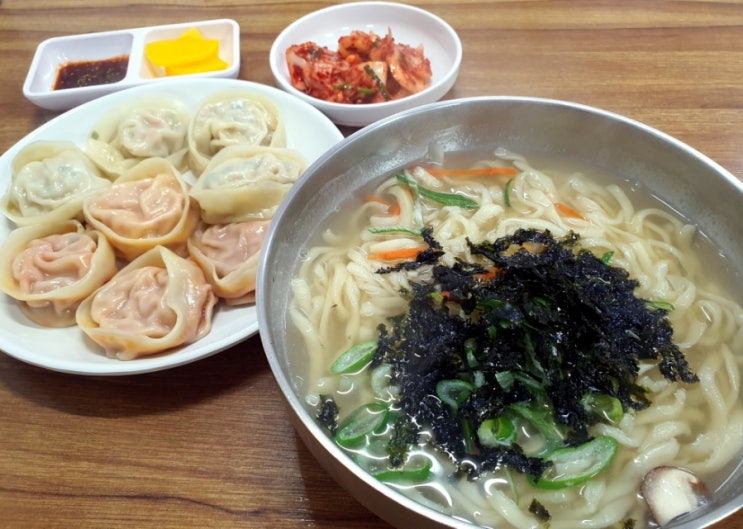 성남 수진역 신흥역 하늘채 랜더스원 근처 성호시장 가성비 혼밥으로 좋은 윤아네손칼국수 손칼국수 김치만두 고기만두 맛있네