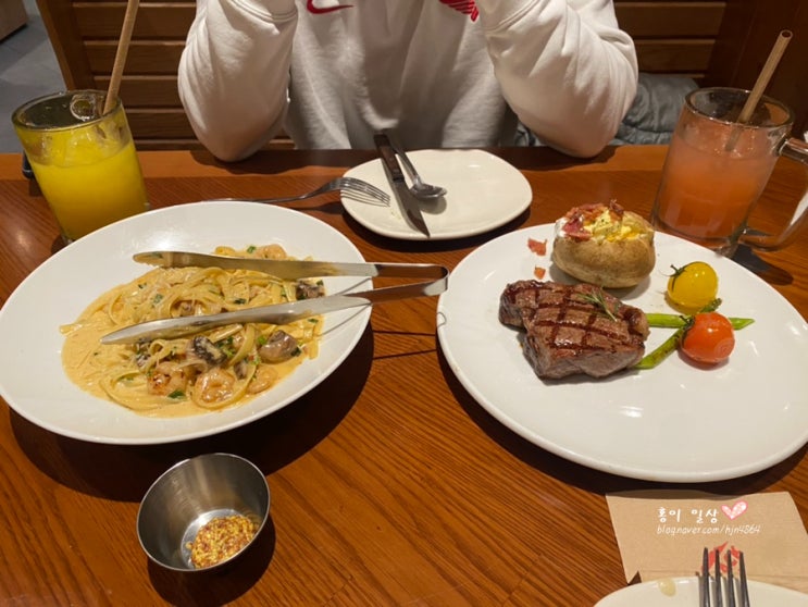 기흥 롯데아울렛맛집 아웃백 런치로 저렴하게 먹음 네이버 블로그