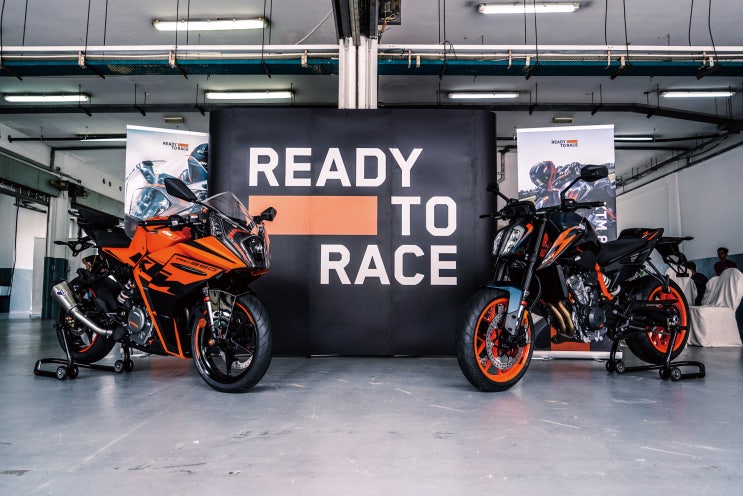 KTM 아시아 RC 390, 890 듀크 R 런칭 : 네이버 블로그