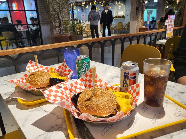 타임빌라스 맛집 파이어벨 수요미식회 소개된 수제버거 네이버 블로그
