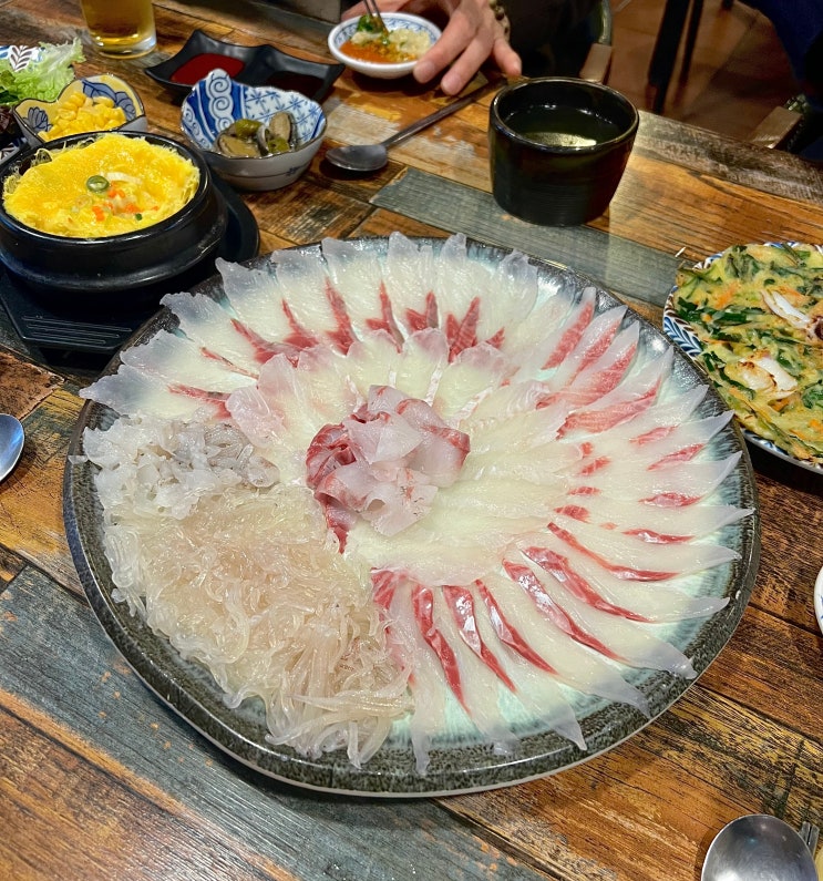 미포 엘시티 근처 오징어회 맛집 하얀오징어집 물회 매운탕 후기 네이버 블로그