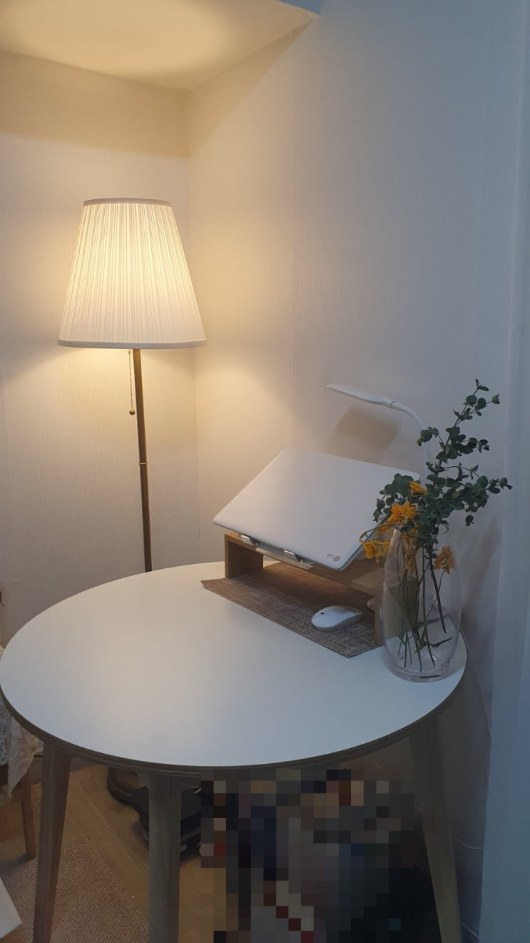 감성 원형테이블 추천: 원목가구 저렴하게/1인~2인테이블/ : 네이버 블로그