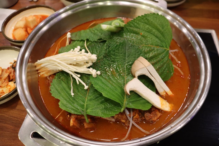 금촌감자탕파주감자탕 푸짐한 양과 담백한 국물이 맛있었던 참이맛감자탕 금촌점 네이버 블로그