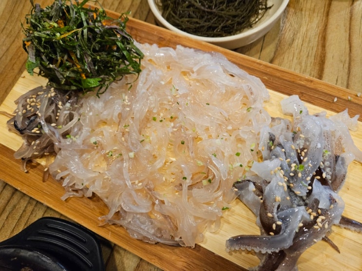 협찬×이천 회 숨은맛집 각종 스끼다시에 싱싱한 산오징어회 전문점 술도둑집 산오징어회물회세꼬시 네이버 블로그
