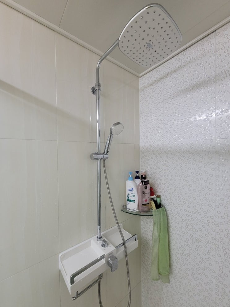 부산 동래구 명륜동 명륜 아이파크 아파트에서 킴스코파쎄 Kb50000 W3 선반형 레인 샤워 수전으로 교체해드리고 왔습니다