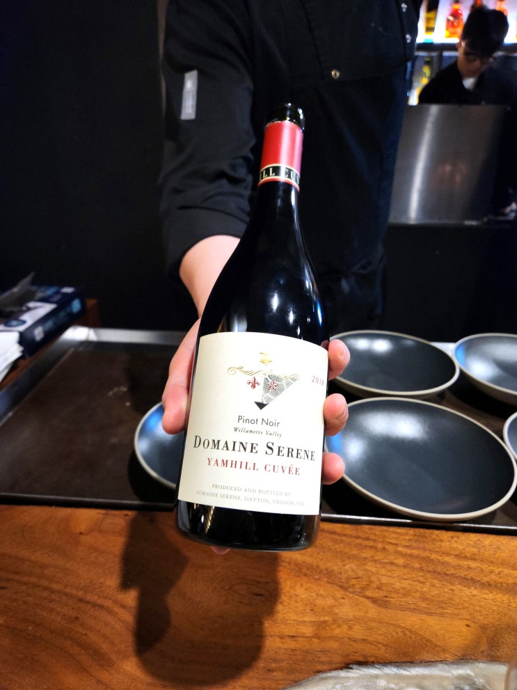 [미국] Domaine Serene 'Yamhill Cuvee' Pinot Noir 2018 - 부드러우면서 어둡다 : 네이버 블로그
