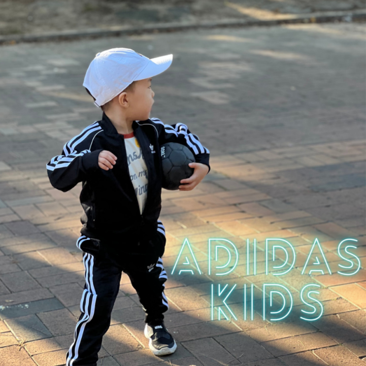 아디다스 키즈 트레이닝복 SST트랙수트 사이즈 팁 리뷰 H25260 : 네이버 블로그