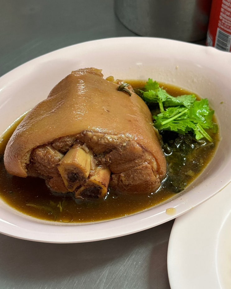 뜌방콕 백종원님이 인정한 방콕 카오카무족발덮밥 찐 맛집 짜런쌩씰롬 네이버 블로그
