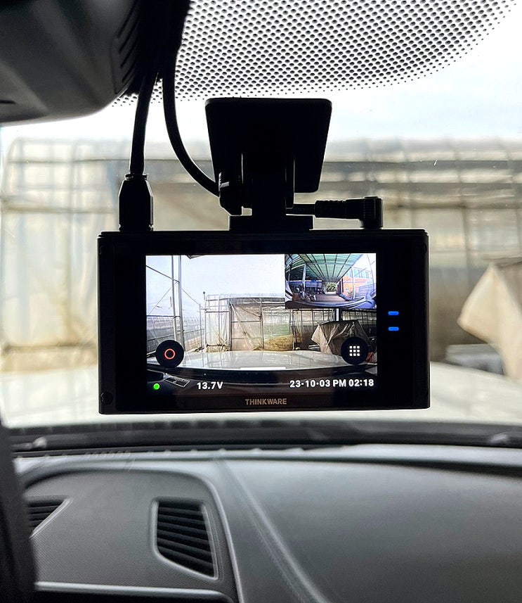 차량용 블랙박스 아이나비 QXD8000 시공, QXD1비교 : 네이버 블로그