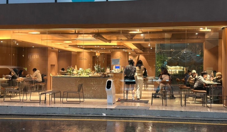 홍대 디저트카페 추천 커피도 디저트도 맛있는 오퍼 카페 네이버 블로그