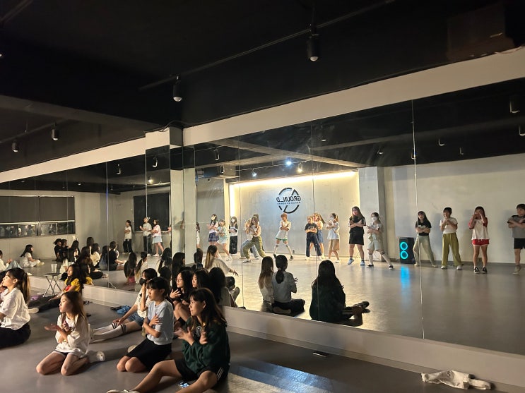 창원댄스 마산댄스 또 다시 시작되는 3일간의 휴식 전 누구보다 불타는 금요일을 보내고 있는 창원그라운디댄스학원 도계점의