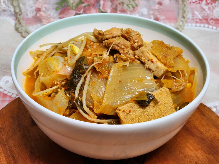 간단 신김치찌개 콩나물김치찌개 돼지김치찌개맛있게 끓이는법 네이버 블로그