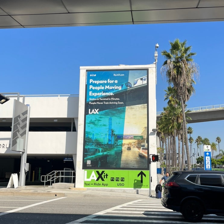 ️LA여행 / 렌트없이 우버로만 다닌 뚜벅이 후기 - LAXit 정류장 셔틀, 공항 시내 비용과 팁 주는 법, 리프트 Lyft ...