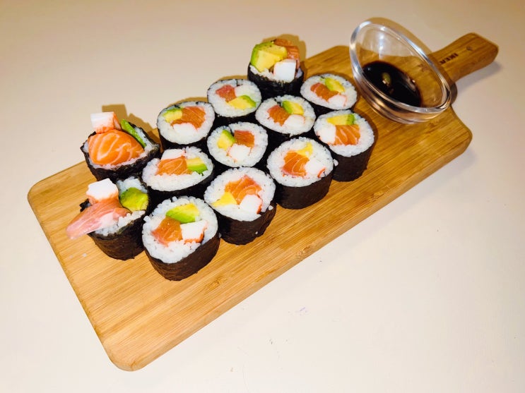 연어아보카도 김밥 : 네이버 블로그