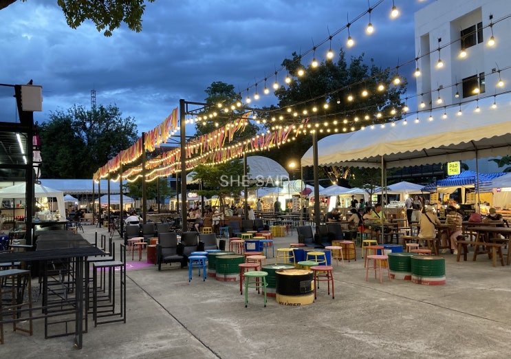 [2023.9]치앙마이 ploen ruedee night market : 네이버 블로그