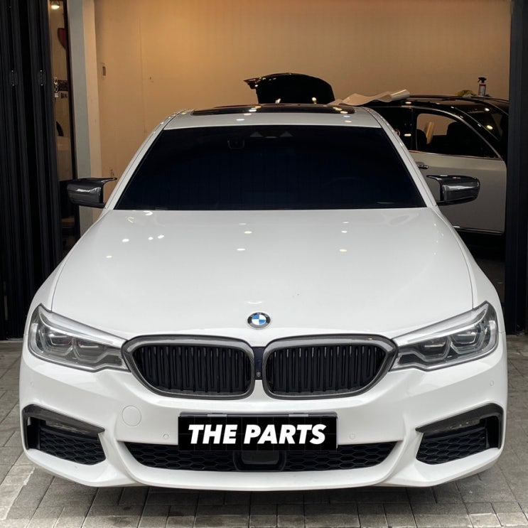 더파츠 Bmw G30 5시리즈 520d 카본안개등커버 컴페티션 스포일러 카본 도어캐치 카본에어브리더 카본사이드미러