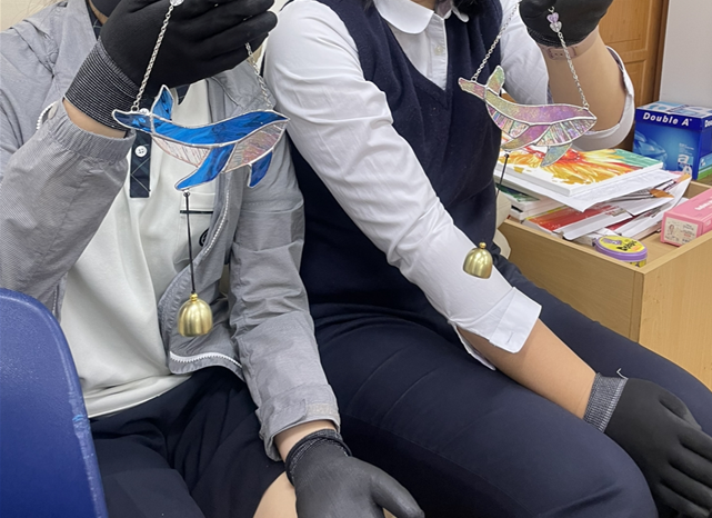 군산 사랑유리공방 출강 수업 서천중학교 키링원목받침돌고래썬캐쳐 만들기 12회차 수업 네이버 블로그