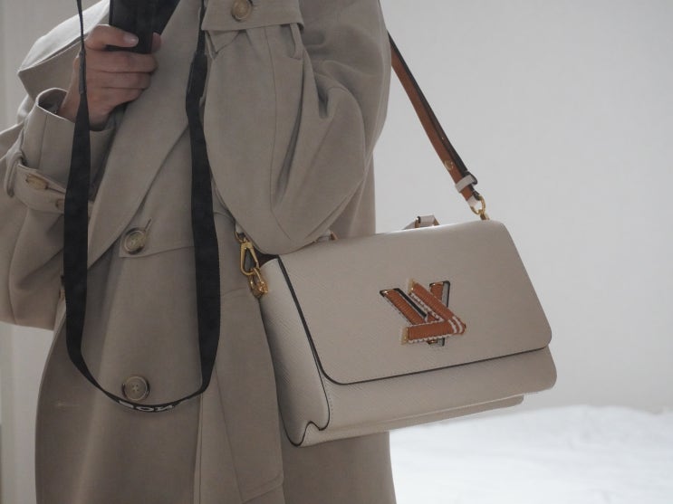 루이비통 악취 제품 가방(알마비비,네오노에) 트위스트mm 교환 : 네이버 블로그