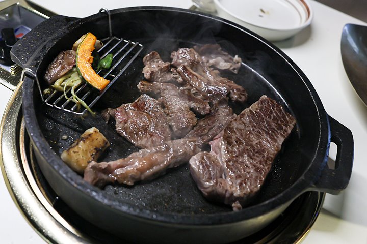 논현동 상차림비 없는 착한 한우 전문점 순정한우정육식당 논현점 네이버 블로그