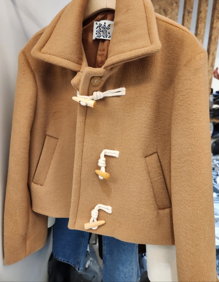 깊어가는 가을, 떡복기코트 가 입고 싶다 / fw color 그레이&카멜/화이트밀 : 네이버 블로그