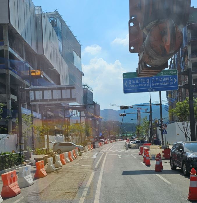 분당 판교 성남크레인 판교테크노벨리 5톤카고 16톤크레인 지하 자재 투입작업 네이버 블로그