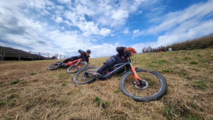 231020 간월재 라이딩 후기(아줌마보고 안선죄-_-);; : 네이버 블로그