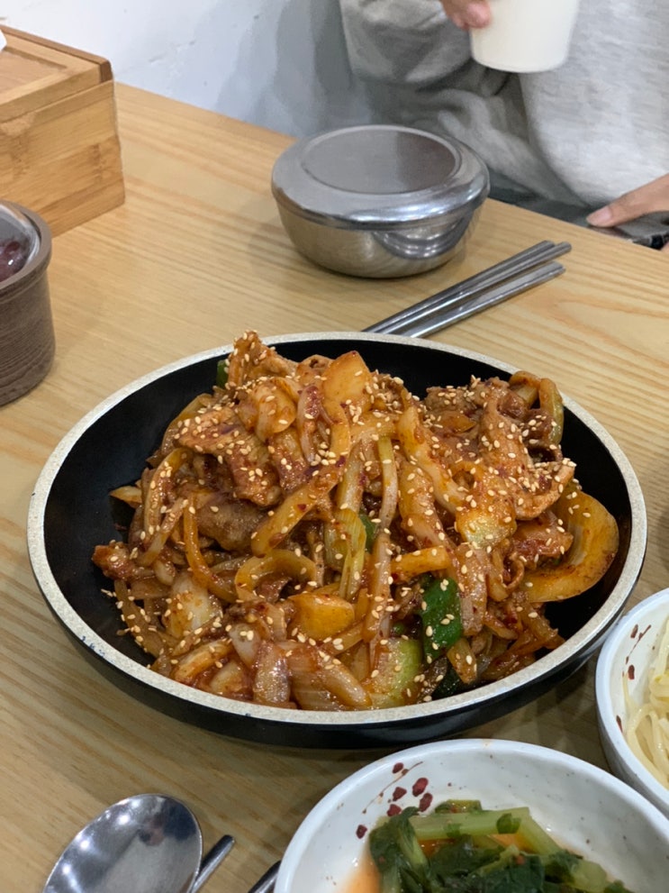 [서울시청 직장인맛집] 제육과 털래기라면 어디든 천국, 봉이밥 : 네이버 블로그