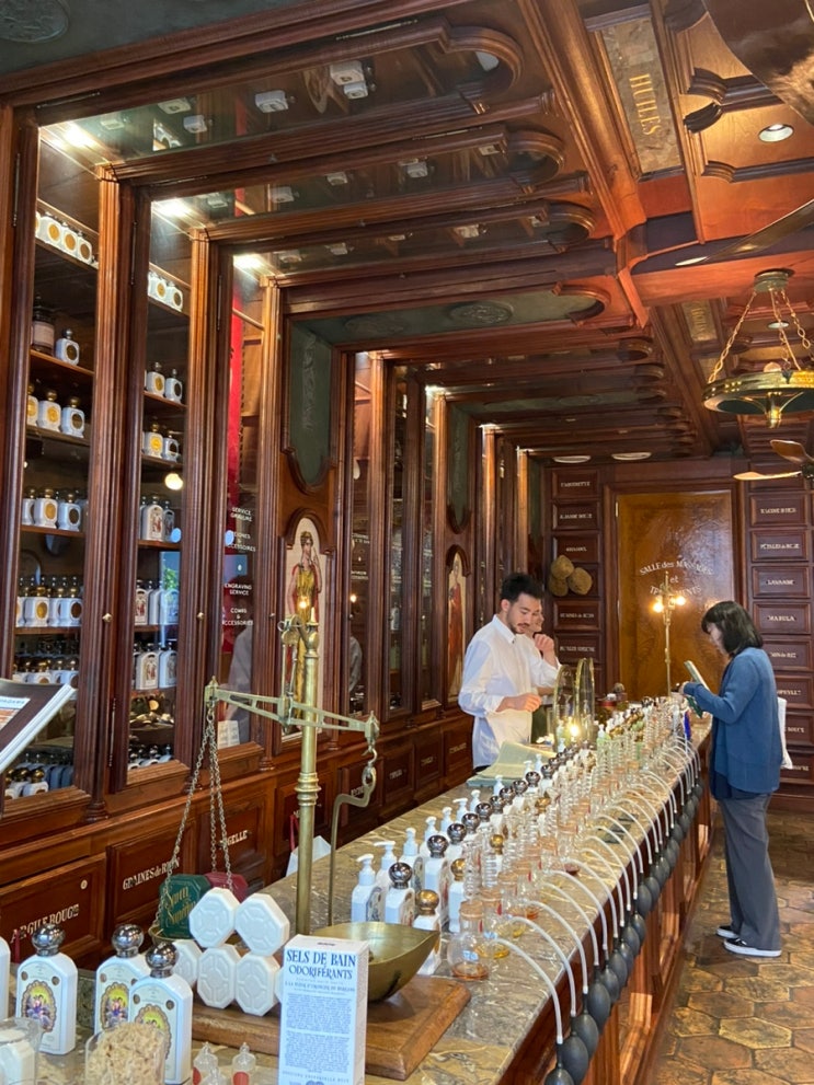 [파리 여자혼자 여행D+8] 파리에서 특별한 선물 찾고 계신 분덜 드루와! 파리 불리 1803 마레지구점 : 네이버 블로그