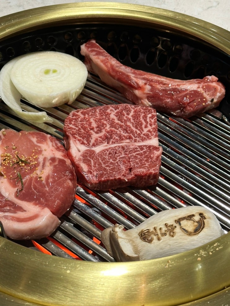 서울 여의도 모두가 좋아하는 연말 모임 장소 여의도맛집 육가온 여의도점 네이버 블로그